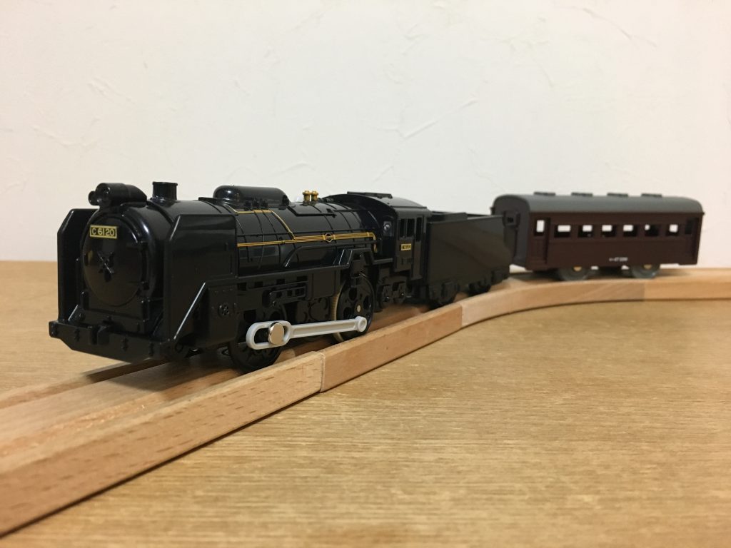 【レビュー】プラレール S-29 ライト付C61 20号蒸気機関車 - プラテツ